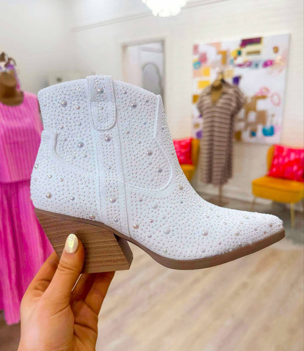 Shelby Pearl Boot – Shop Shoetique